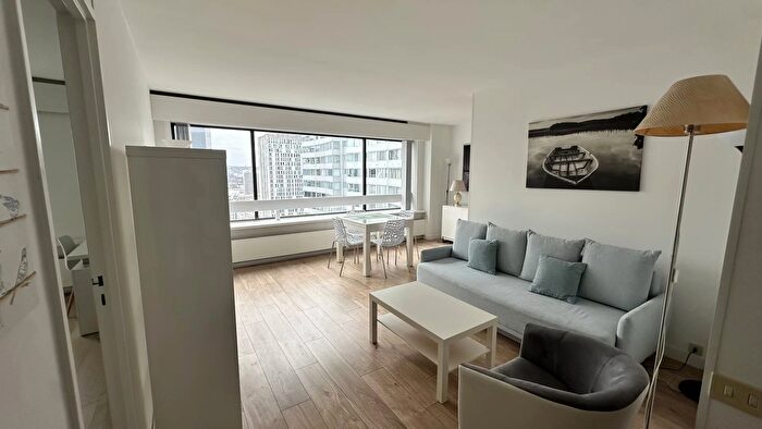 Appartement à louer - Paris e , Emeriau, Zola - 2 pièces - 1 chambre