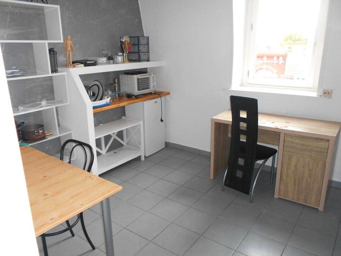 Centre-Neuf Bourg-Quesnoy-Delsaux-Musée-Cannoniers-Gare, Valenciennes - Appartement 1 pièce à louer