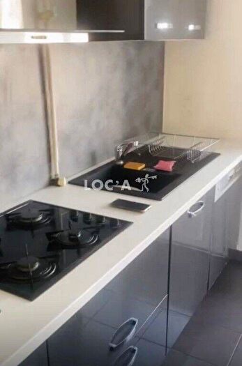 Appartement à louer - Villeurbanne - 4 pièces - 3 chambres