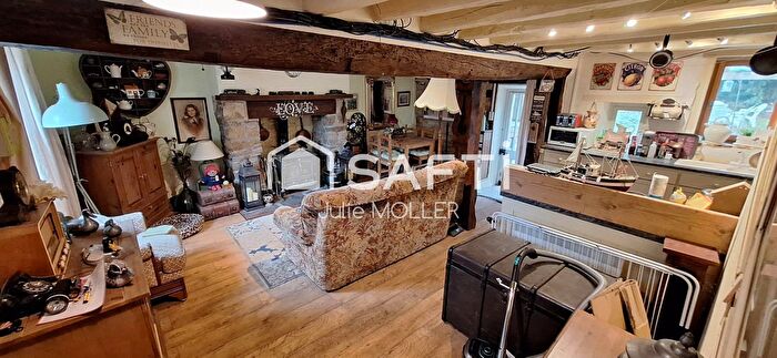 Maison à vendre - Saint-Amand-Magnazeix - 4 pièces - 3 chambres