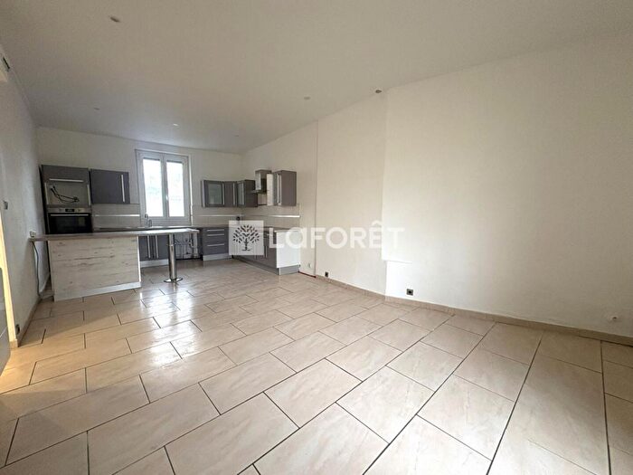 Appartement à louer - Feyzin - 3 pièces - 2 chambres