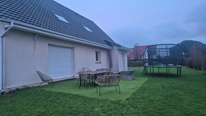 Maison à louer - Notre-Dame-de-Gravenchon - 6 pièces - 5 chambres