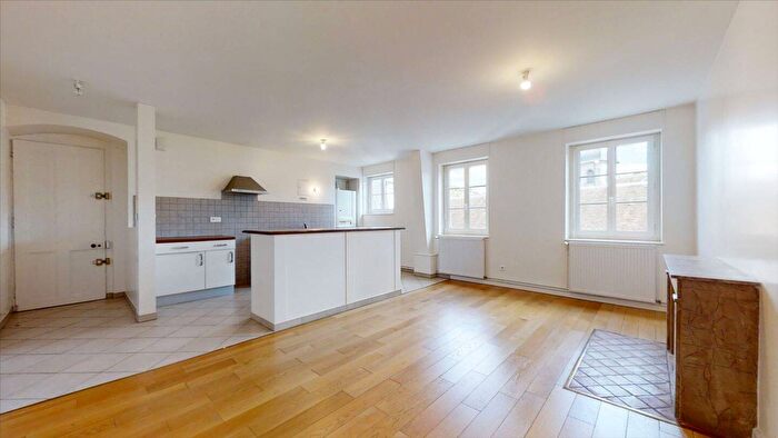 Appartement à louer - Centre, Chapelle des Buis, Besancon - 4 pièces - 3 chambres