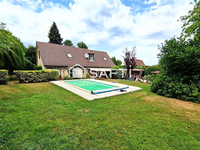 Plailly : Maison 9 pièces à vendre