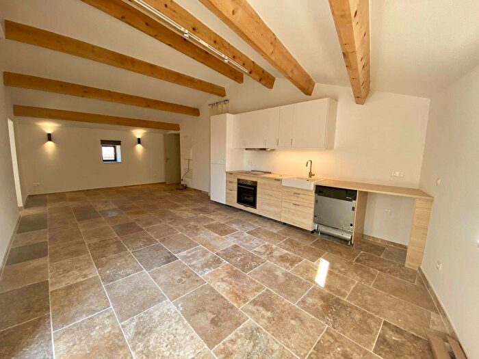 Appartement à louer - Barjac - 2 pièces - 1 chambre