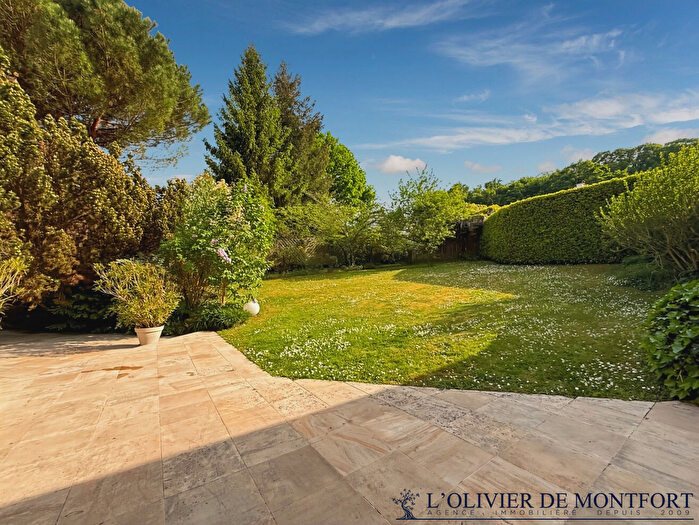 Maison à vendre - Montfort-lAmaury - 9 pièces - 6 chambres