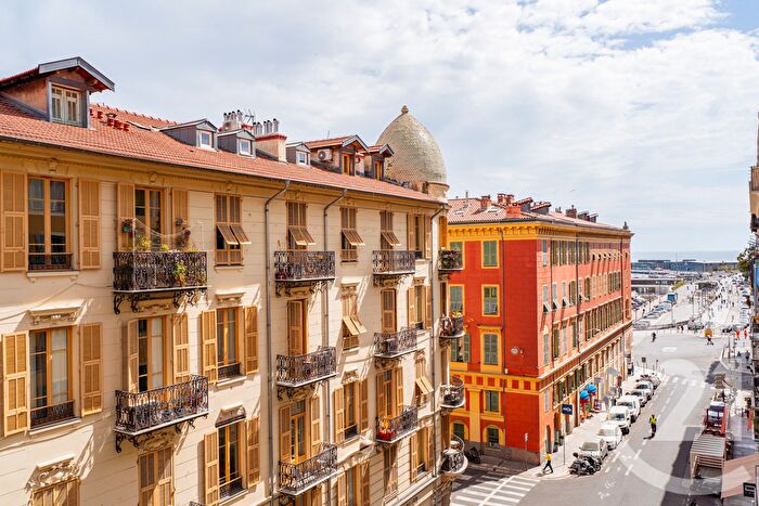 Appartement 3 pièces à vendre - Nice, Le Port