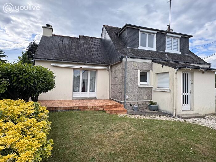 Maison 5 pièces à Pontivy, Château-Gaillard, à vendre