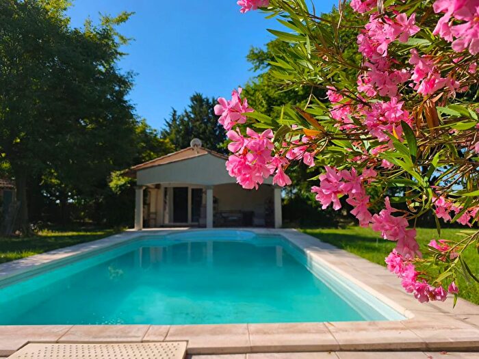 Maison à vendre - Pernes-les-Fontaines - 5 pièces - 3 chambres