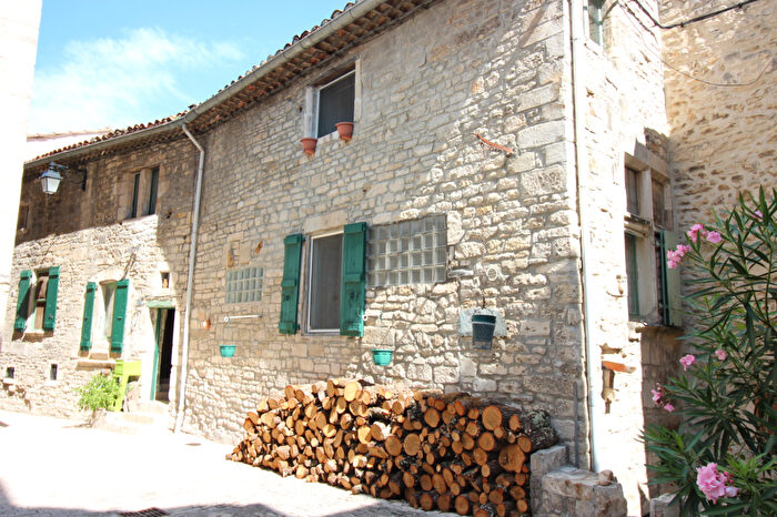 Maison 4 pièces à Barjac, à vendre