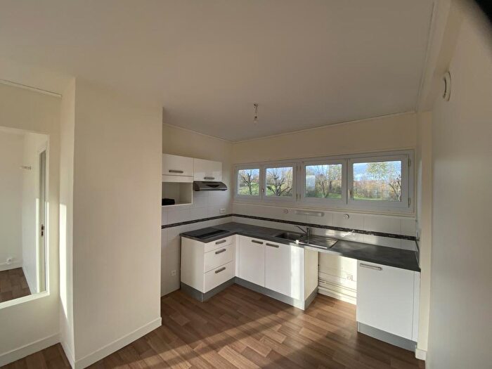 Appartement à louer - Limay, Edouard Fossé, Aristide Briand - 3 pièces - 2 chambres