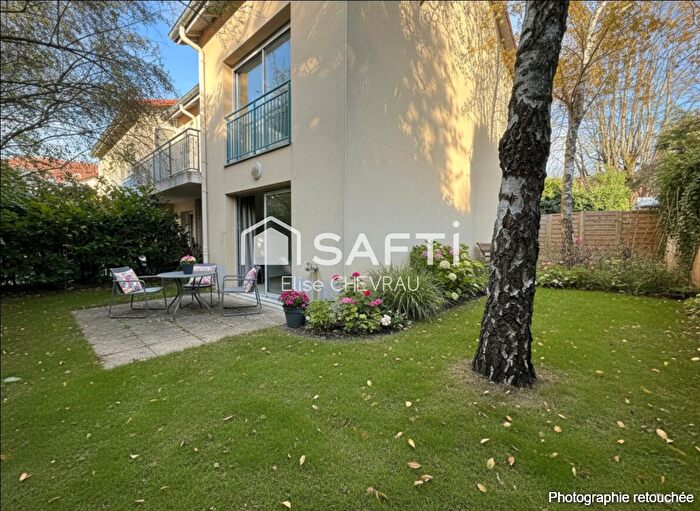 Appartement à vendre - Charnay-lès-Mâcon - 3 pièces - 2 chambres