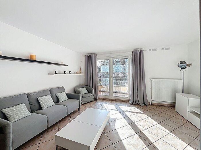 Appartement à louer - Le Pas du Lac, Montigny-le-Bretonneux - 3 pièces - 2 chambres