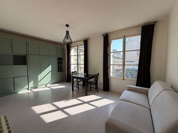 Appartement à louer - Porte Dauphine, Paris ème arrondissement - 1 pièce