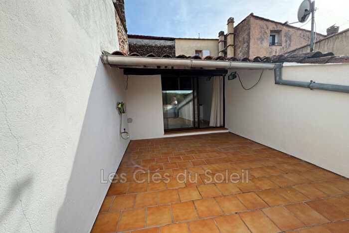 Maison 2 pièces à Le Val, à louer