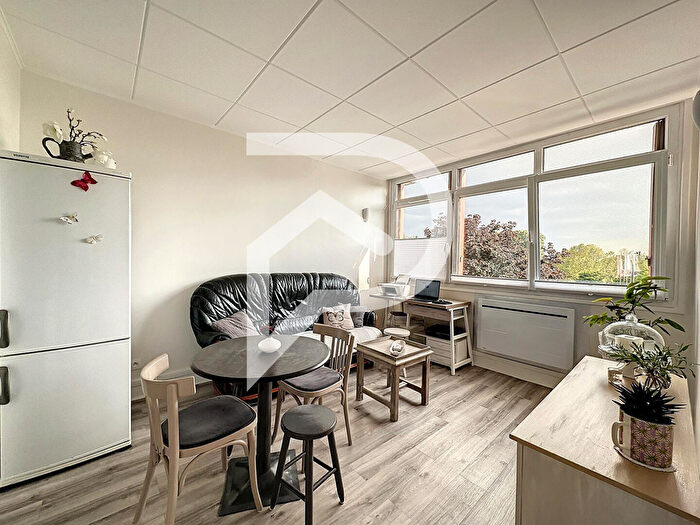 Appartement à louer - Soisy-sous-Montmorency, Les Noels, Champs de Course dEnghien, Gare - 2 pièces - 1 chambre