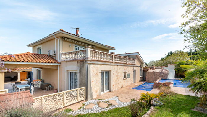 Maison à vendre - Heyrieux - 6 pièces - 4 chambres