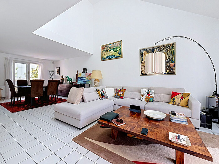 Nanterre, Vieux Pont : Appartement 4 pièces à vendre