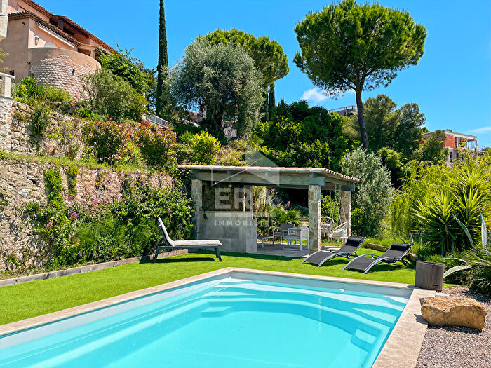 Maison à vendre - Mougins, Le Colombier, Colombe, Cabrières, Le Bordé - 8 pièces - 5 chambres