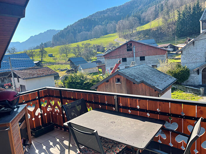 Appartement à vendre - Chevenoz - 5 pièces - 3 chambres