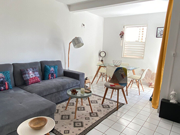 Appartement à louer - Sainte-Rose - 3 pièces - 2 chambres