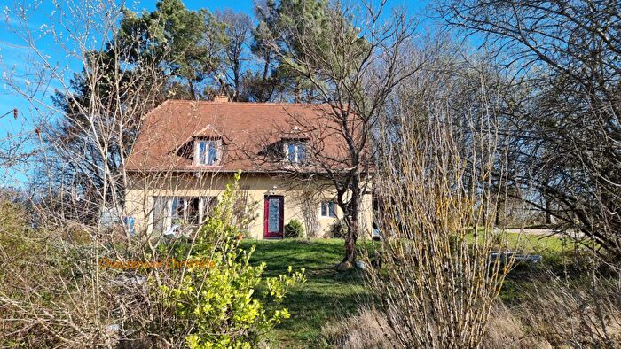 Maison à vendre - Sergeac - 9 pièces - 4 chambres