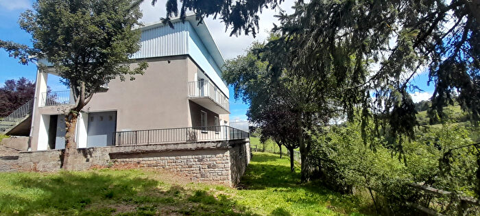 Appartement à louer - Saint-Flour - 3 pièces - 2 chambres