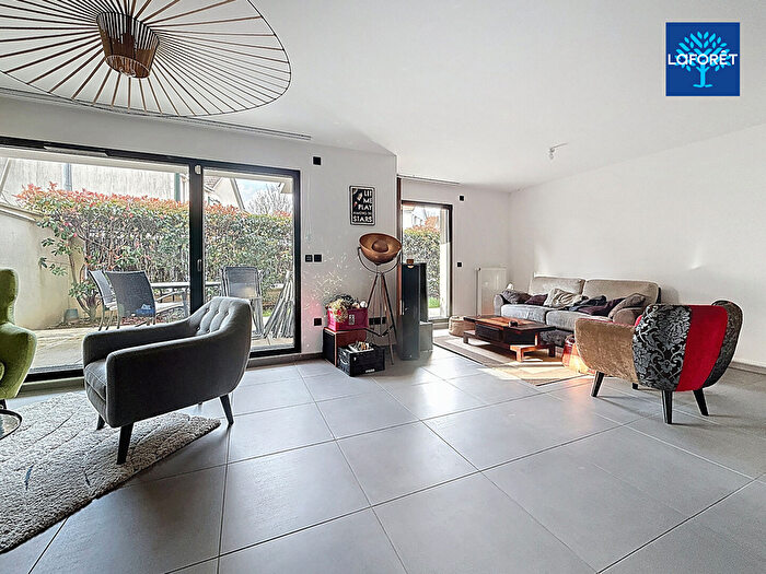 Appartement à vendre - Noisy-le-Grand, Centre-ville - 3 pièces - 2 chambres