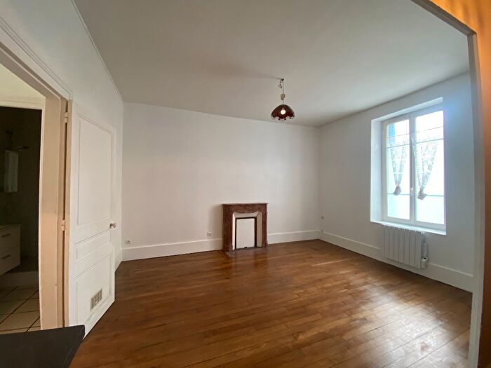 Appartement 2 pièces à Chalon-sur-Saône, Saint-Jean des Vignes, à louer