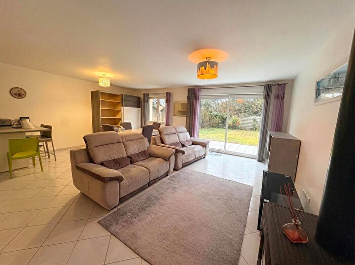 Maison à louer - Bègles - 4 pièces - 3 chambres