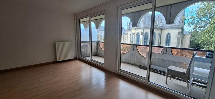 Appartement 1 pièce à louer à Quartiers Ouest, Bourg l'Evesque