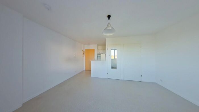 Appartement à louer - Poitiers, Montbernage, Pont Neuf - 1 pièce