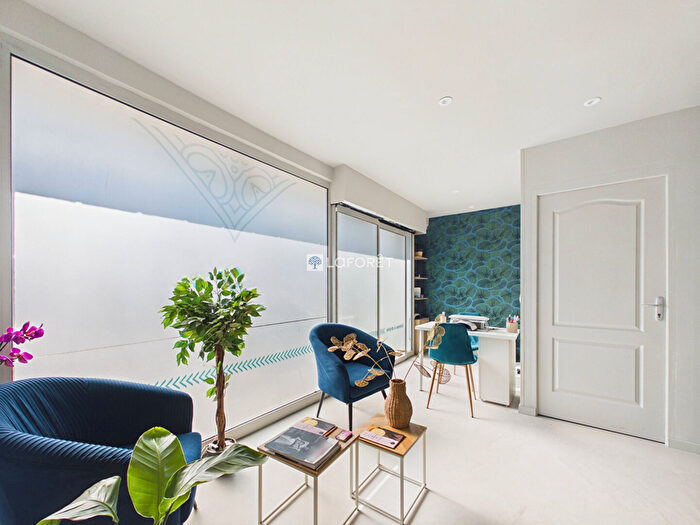 Maison 11 pièces à vendre à Pleyben