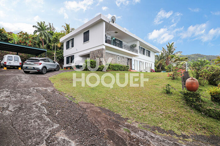 Maison à vendre - Saint-Denis, Bellepierre - 8 pièces - 6 chambres