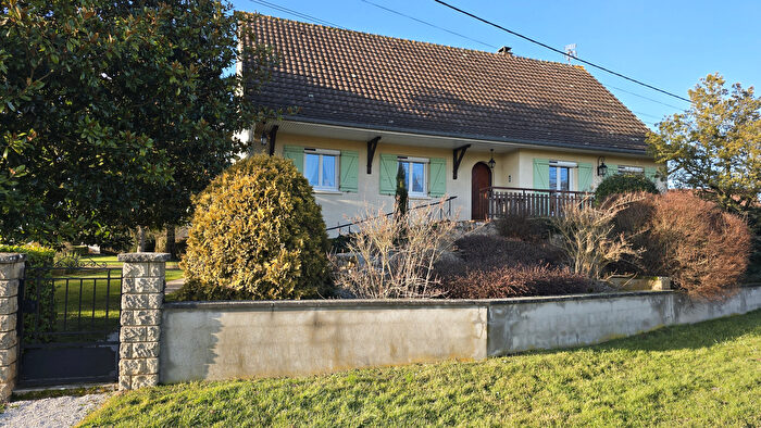 Maison à vendre - Ouroux-sur-Saône - 7 pièces - 4 chambres