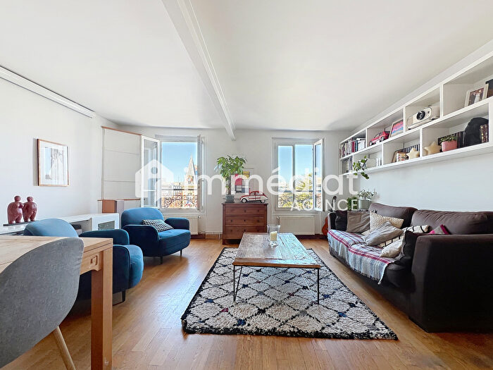 Rueil-Malmaison, Coeur de Ville : Appartement 4 pièces à vendre