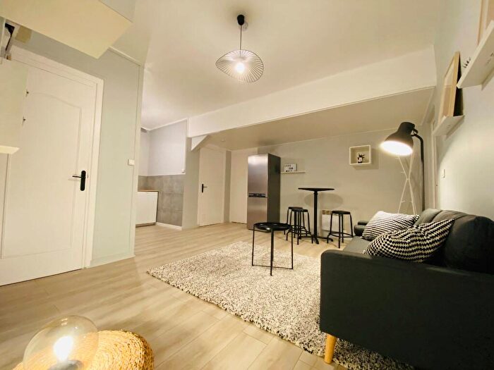 Appartement 4 pièces à louer à Saint Louis, Lyon 7ème arrondissement