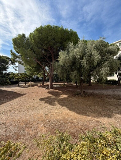 Appartement 4 pièces à louer à La Ciotat, Vallat de Roubaud