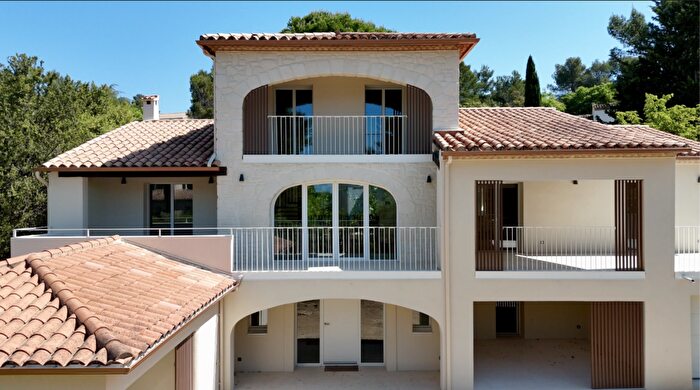 Maison 12 pièces à Saint-Clément-de-Rivière, à louer