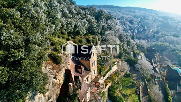Maison à vendre - La Roque-Gageac - 6 pièces - 4 chambres