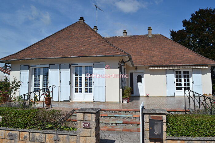 Neuilly-en-Dun : Maison 5 pièces à vendre
