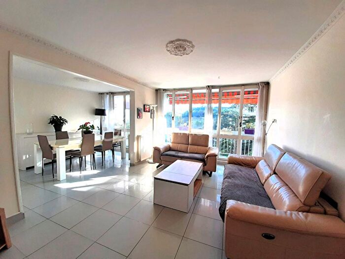 Appartement à vendre - Chelles, Noue-Brossard, Perichelles, Bel Air, Clos Roger - 4 pièces - 3 chambres