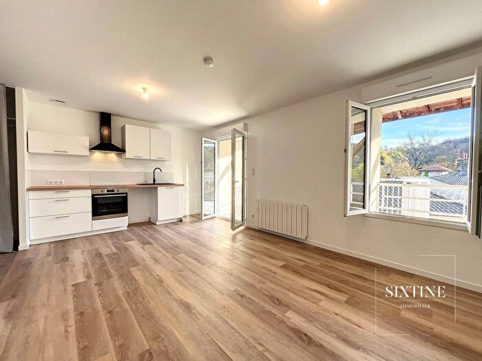 Appartement à louer - Châtonnay - 3 pièces - 2 chambres