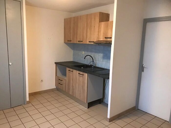 Appartement à louer - La Tour-de-Salvagny - 1 pièce