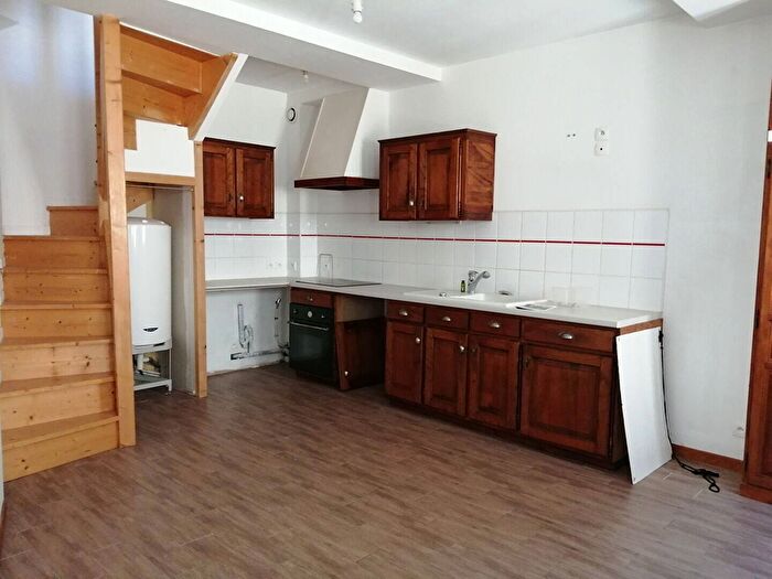 Maison à louer - Centre, Bolbec - 4 pièces - 2 chambres