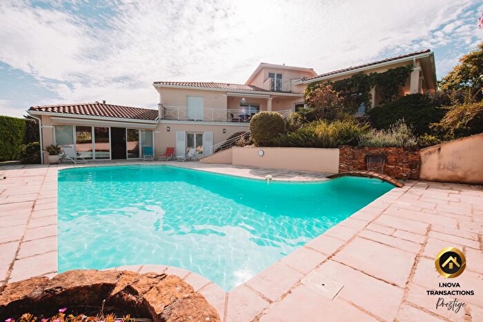 Maison à vendre - Marcy - 9 pièces - 4 chambres