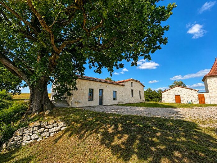Maison 5 pièces à vendre à Saint-Caprais-de-Lerm