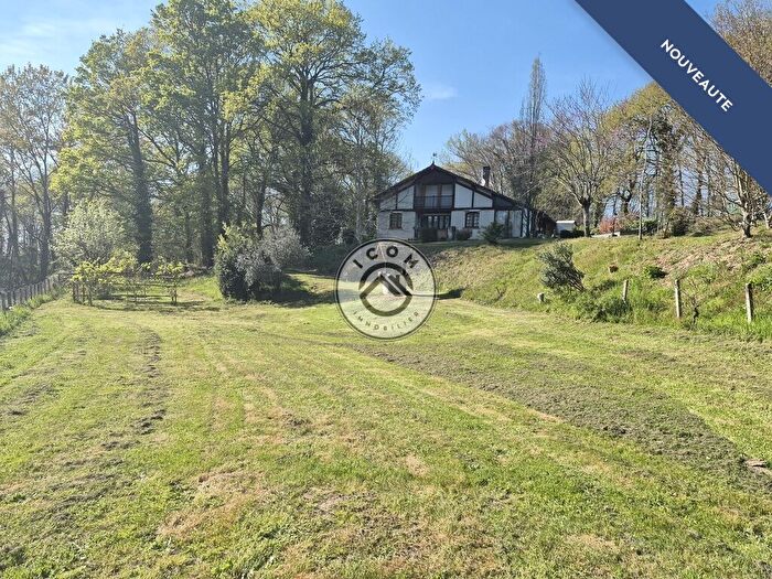 Maison à vendre - Lamothe - 13 pièces - 7 chambres