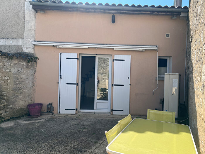 Maison à vendre - Vars - 6 pièces - 3 chambres