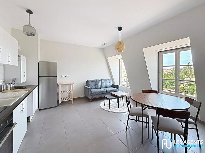 Appartement 2 pièces à louer à Orléans, Bourgogne, Saint-Euverte